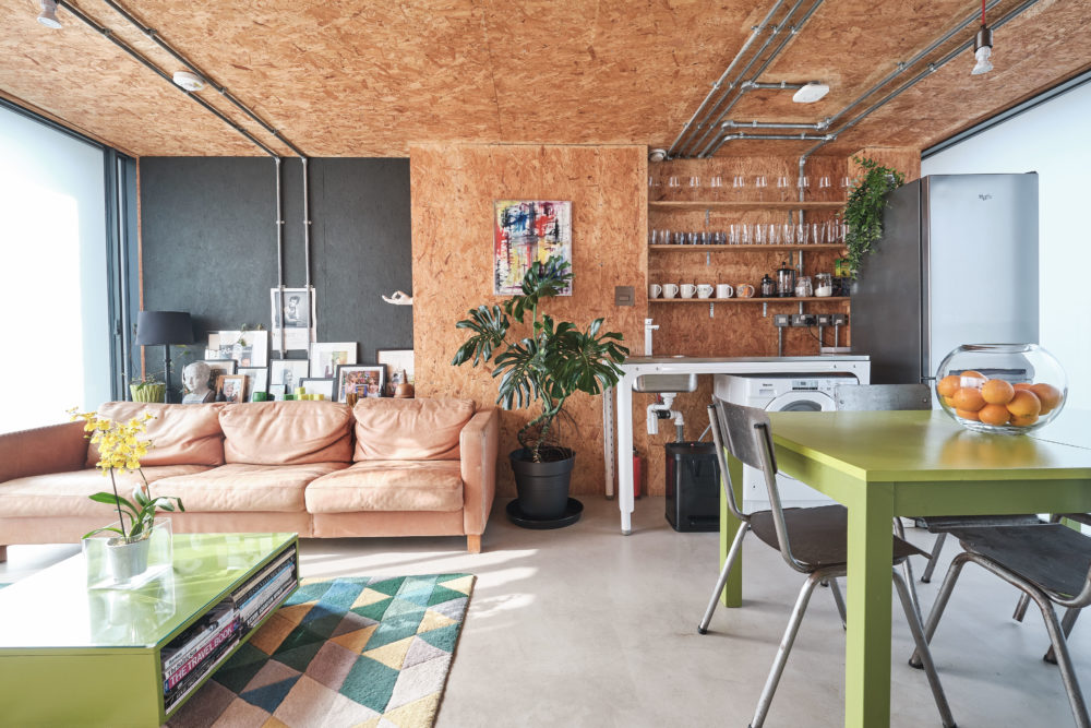 The Water Tank, Keeling House by Brian Heron - Aucoot