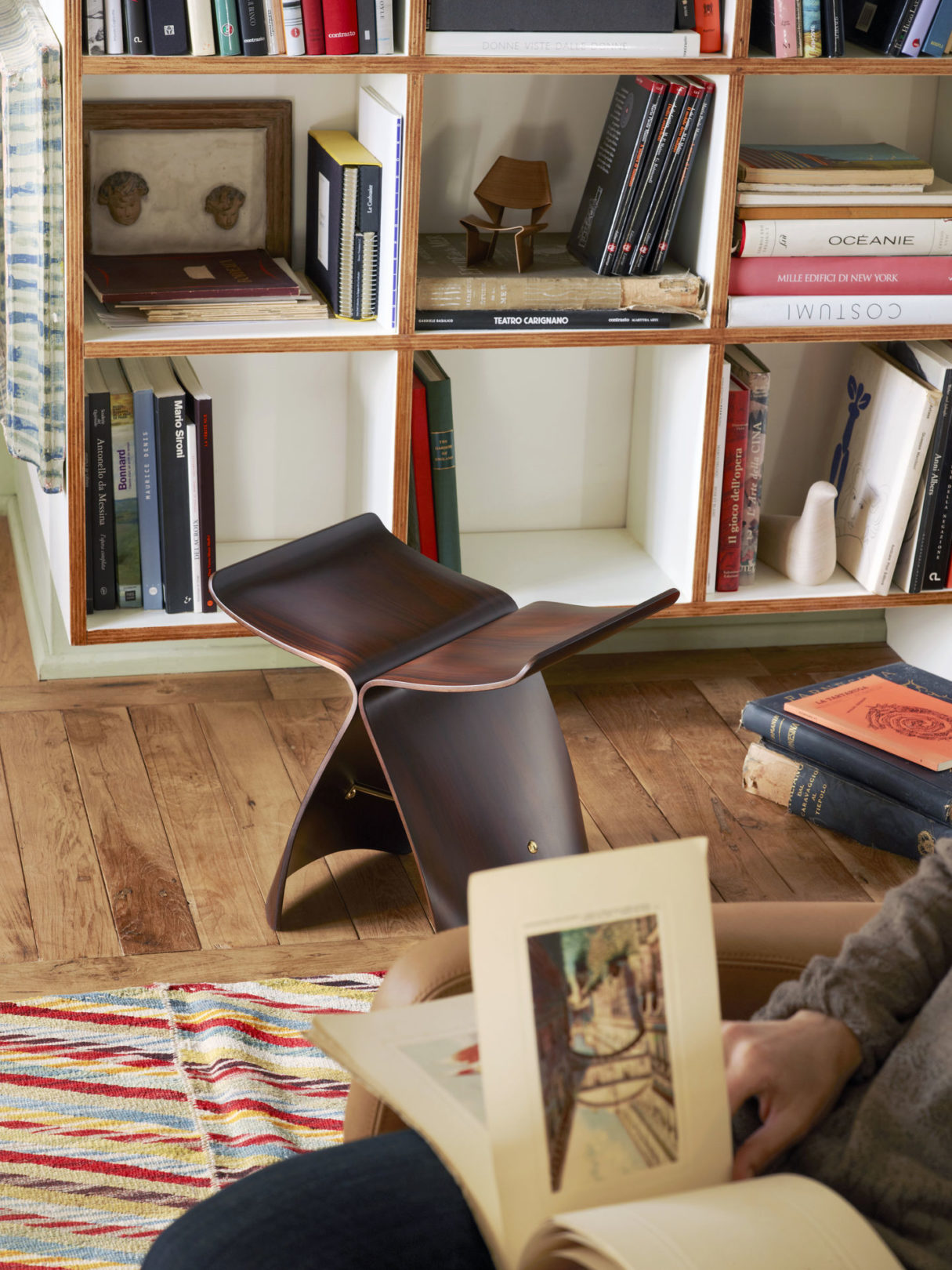 Butterfly Stool - Aucoot