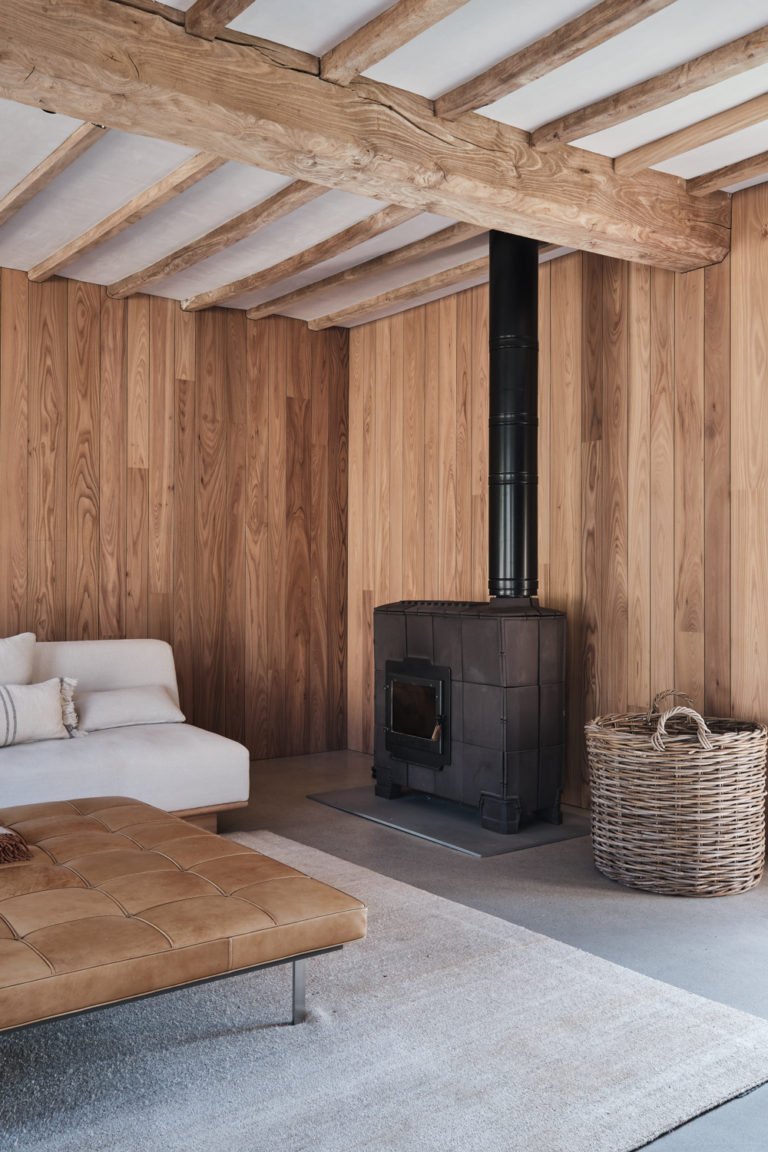 Home Farm: The Pawson residence - Aucoot