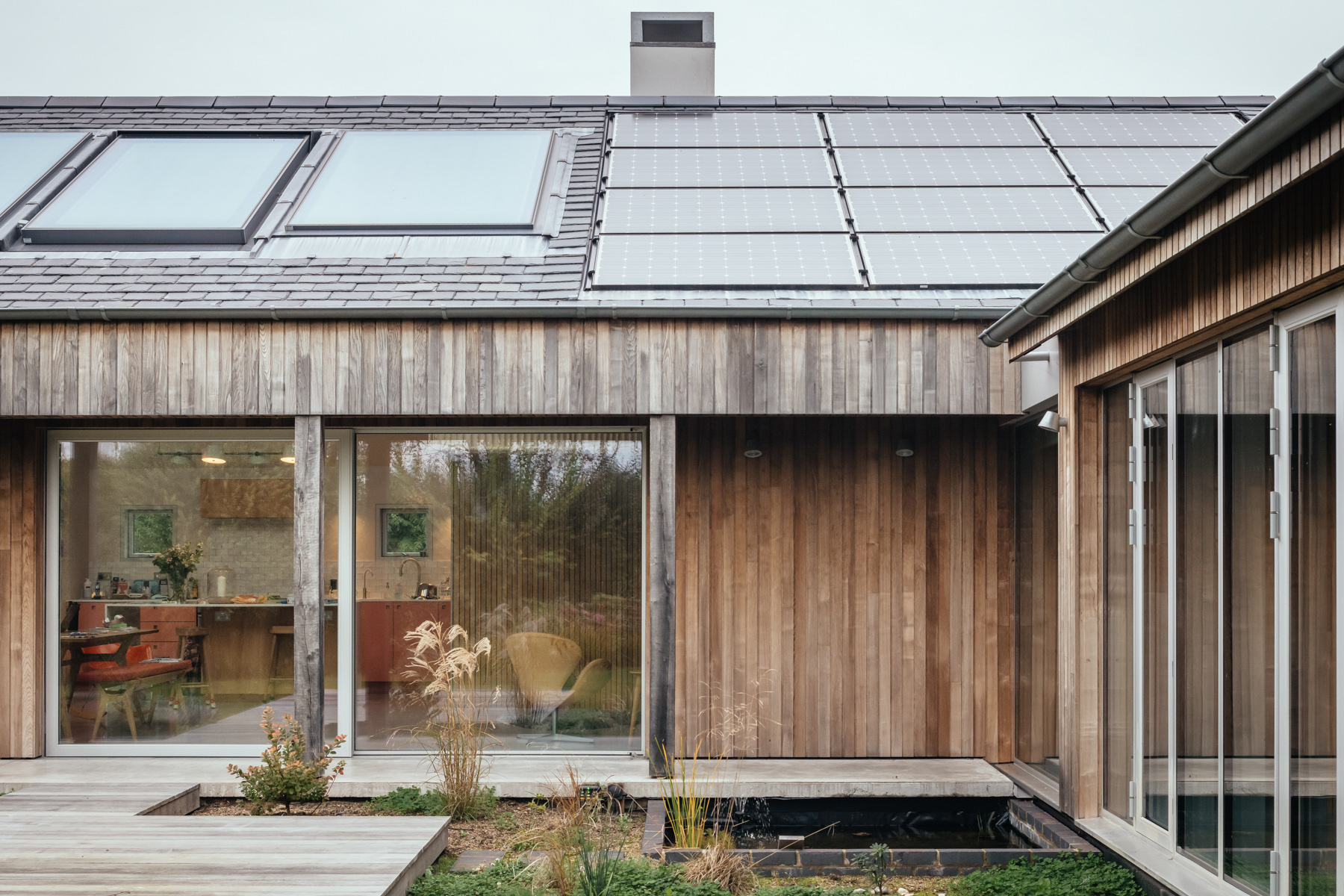 Clay Retreat by PAD Studio – a modern house in the New Forest - Aucoot