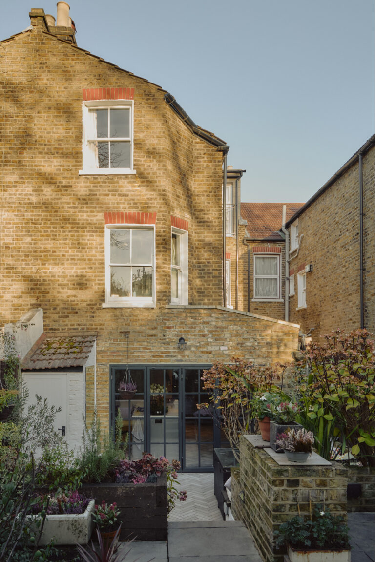 Fairmount Road, Brixton Hill, London SW2 - Aucoot